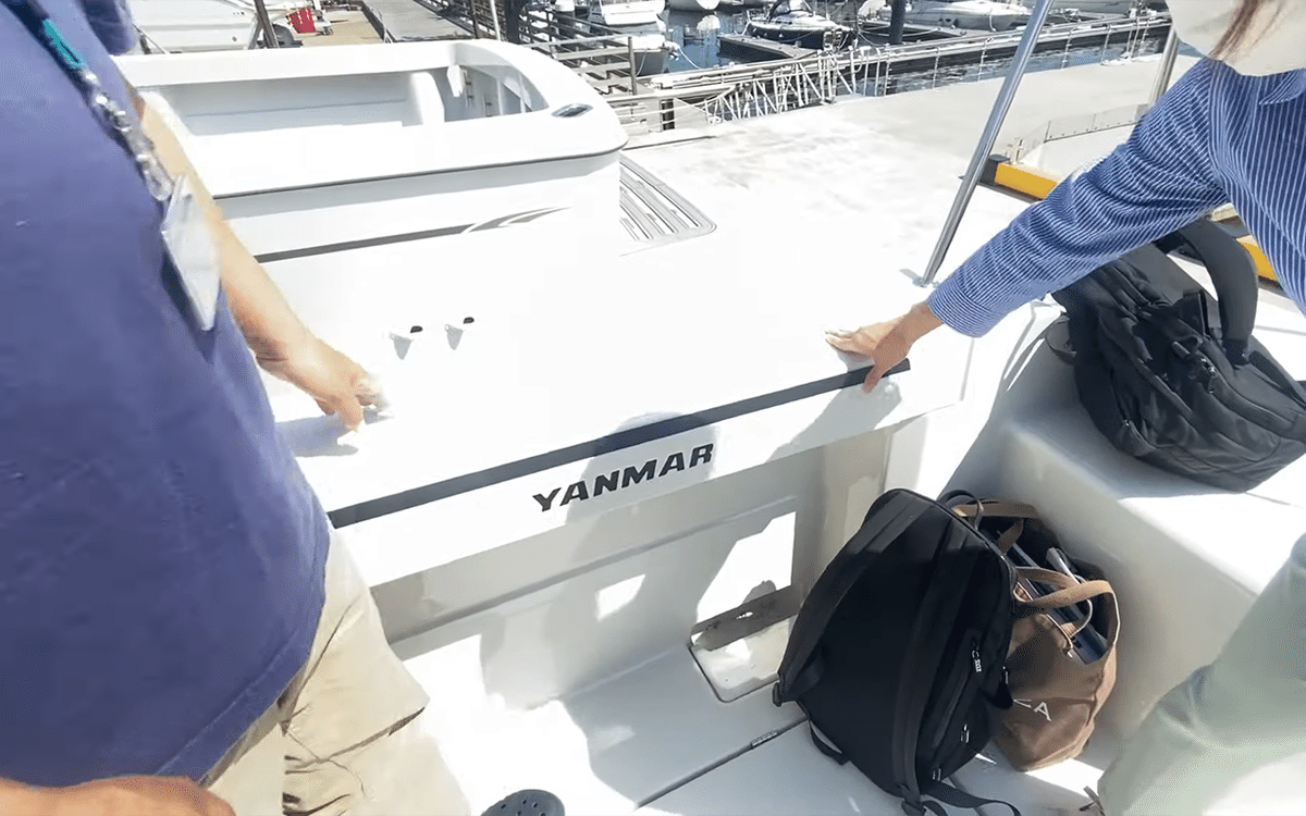 〈ヤンマーEX28C〉大きなバウデッキが魅力！クラス最大級のフィッシングスペースを備えた、釣り好きのためのボート｜bluecode株式会社