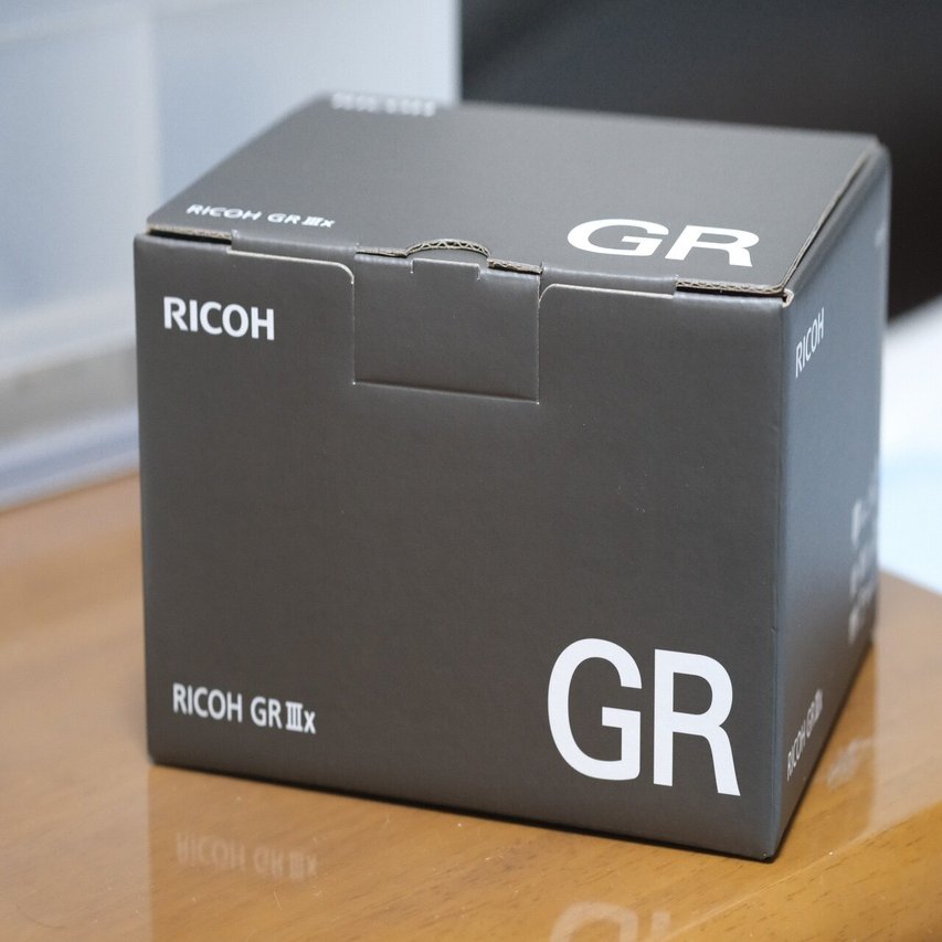 GR IIIxレビュー(1)到着、開封、初撮り｜utsuno｜note