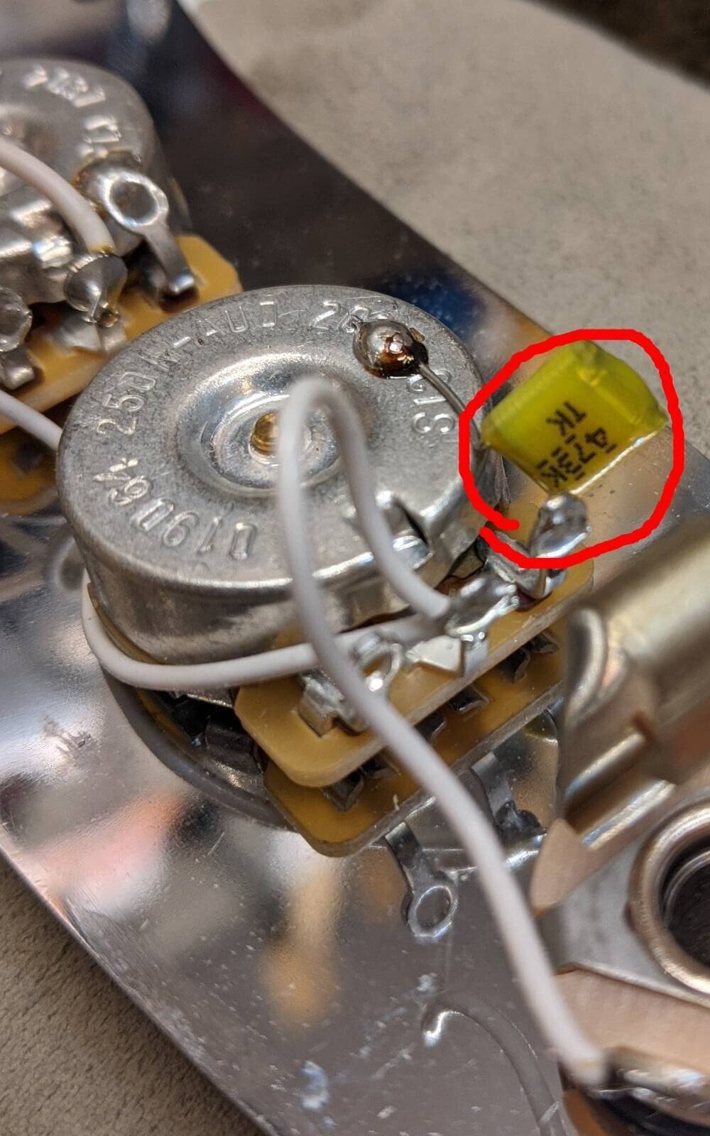 コンデンサー”について(Fender,Made in Japan編)|ベース コンデンサー”について(Fender,Made in Japan編)|ベース
