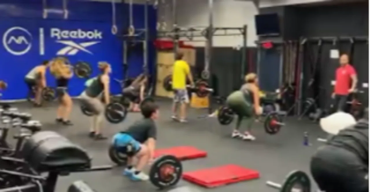 達成感を感じるトレーニングで心もカラダもスッキリしましょう♪｢CrossFit Nishi Azabu｣｜shoukai2021