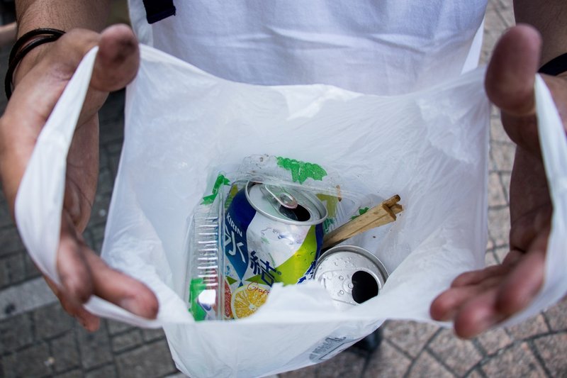 正しいポイ捨ての仕方｜かたの けんた