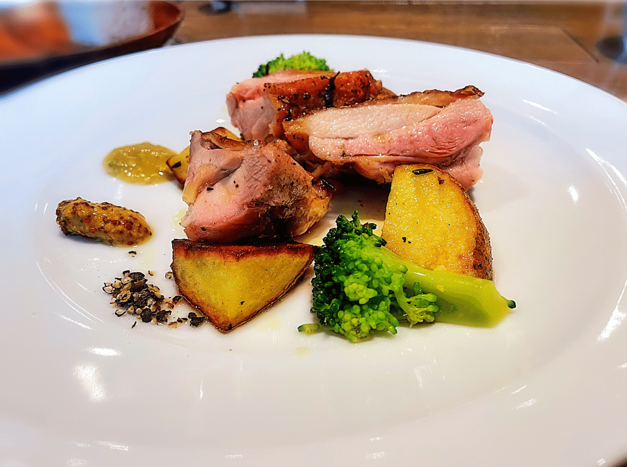 Tre Tre Setteさんのランチコース🍷｜miu｜note