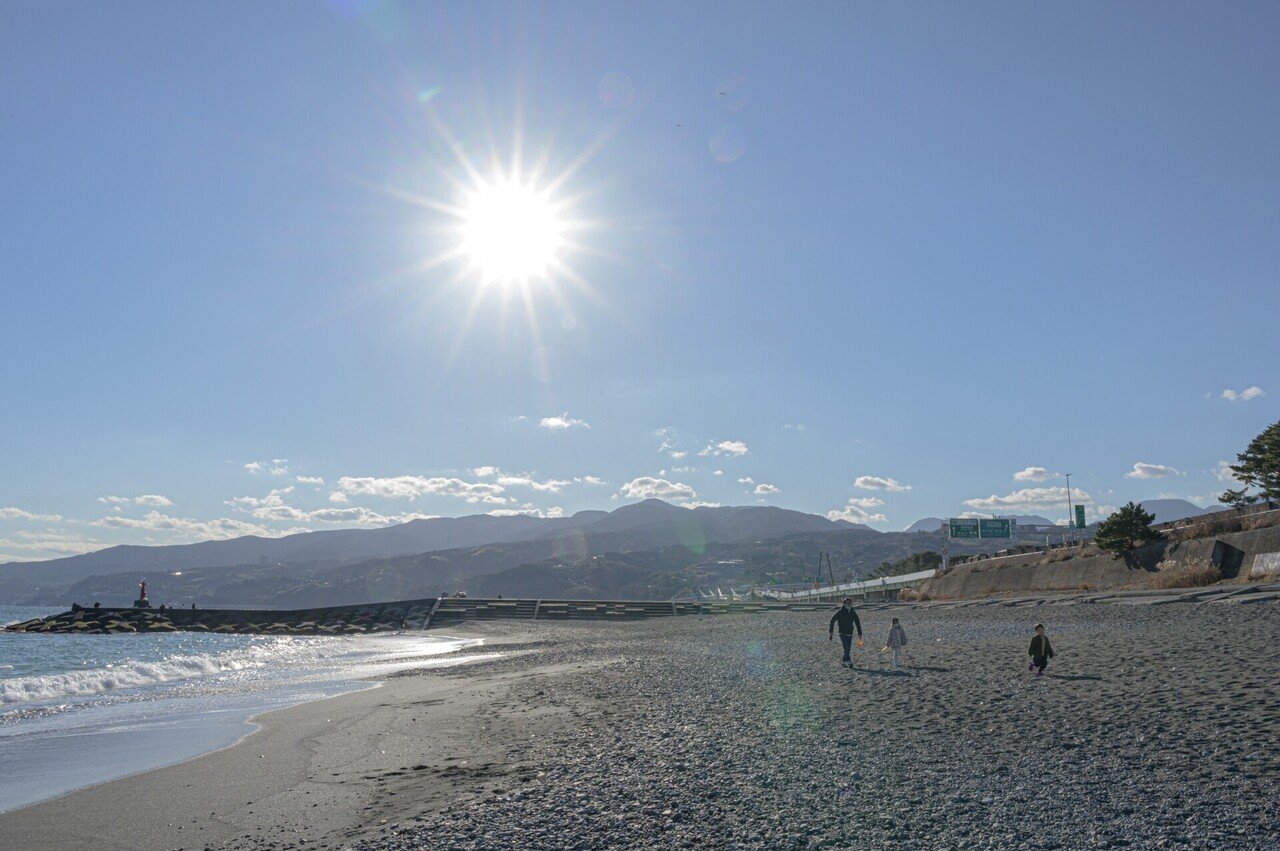 二十年数年ぶりの坊主はなんか新鮮。でもこの時期になるもんじゃないな😂｜vlog_tottiy