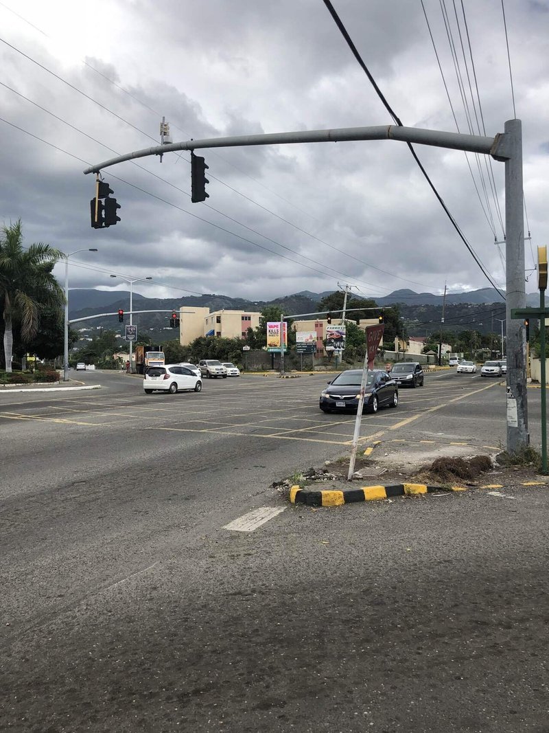 ジャマイカの運転｜shun hatano