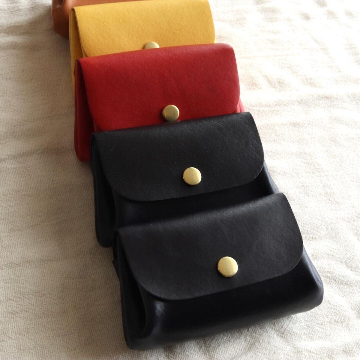 草木染の小さい財布｜草木染レザーSou-no-Iro