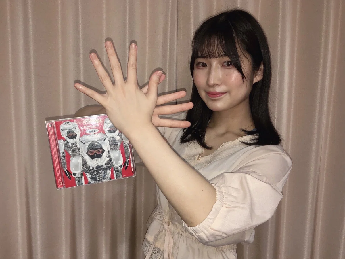 THE MAD CAPSULE MARKETS の『OSC-DIS』を聴いてみた編｜内山 結愛