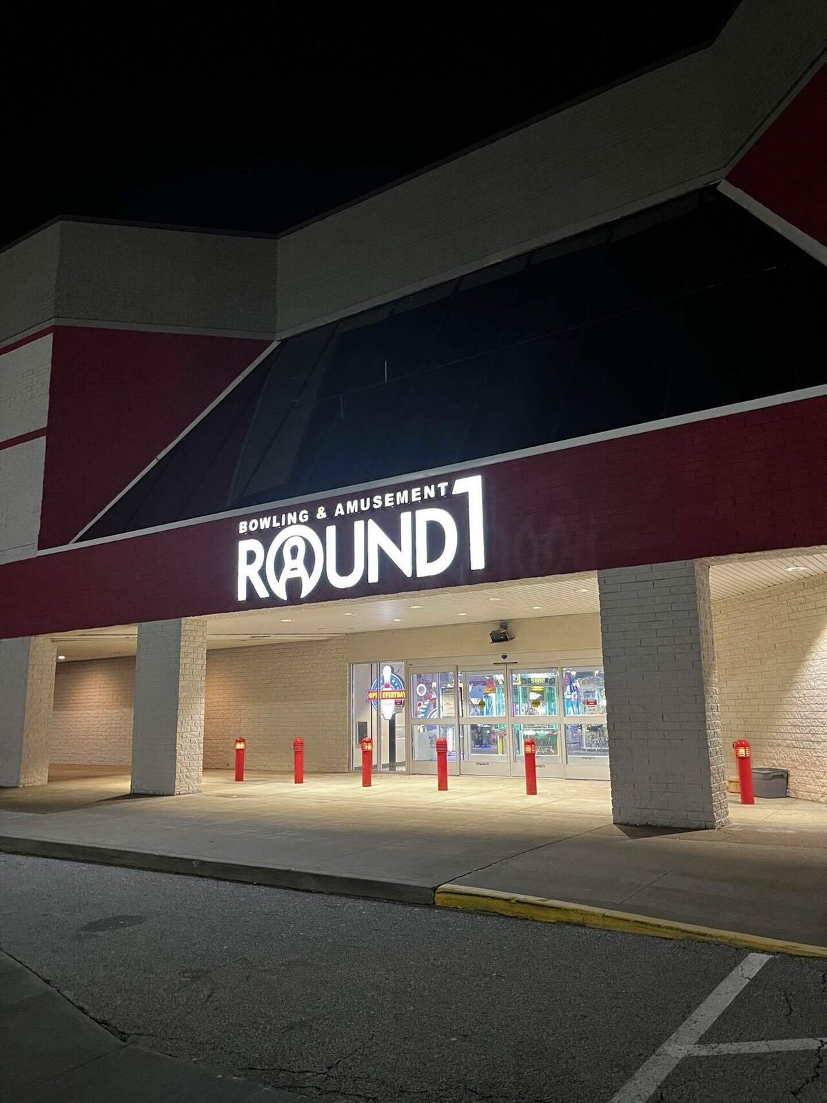 【Native English Diary】8日目～ROUND1はアメリカにもある？？😲｜Anchan in Japan 🇺🇸