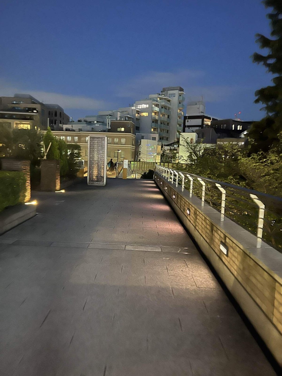 会話がごちそう？｜8_HACHI_