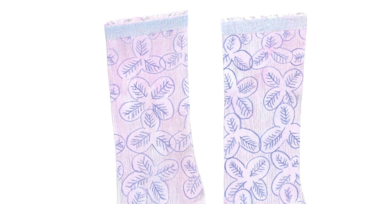 服のこと | 19 特別な靴下｜ayami nonaka