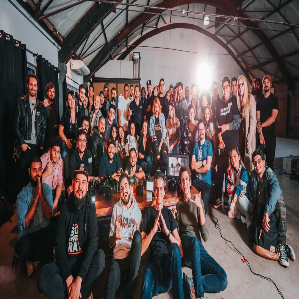 一眼で集合写真をバッチリ撮る方法｜山本宏樹/delta creative ltd｜note