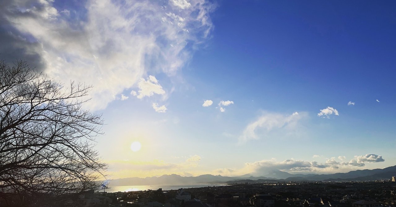 光る海を眺めて思う｜よしだみわこ yoshida miwako