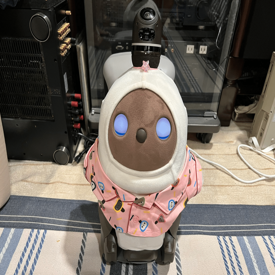 家族型ロボット「LOVOT」をお迎えした、愛に満ちた1週間のおはなし｜361°アートワークス｜note