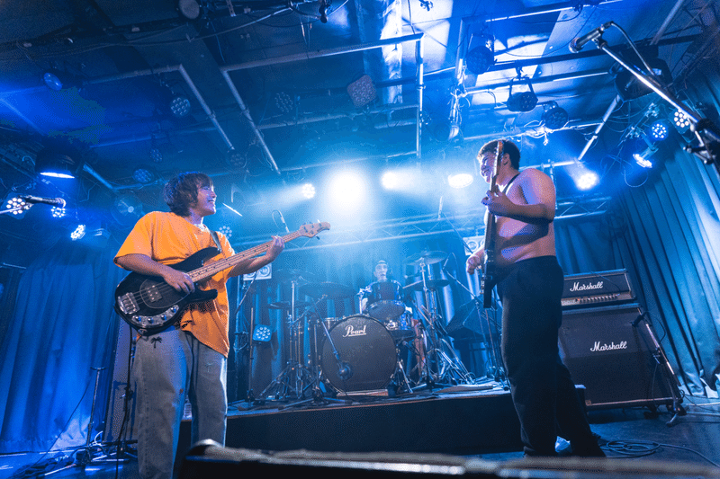 【ライブレポート】ニンニク大好きガーリックバンド、ザ ニンクスが魅せる「melt Lv.4」｜TEAM MELT