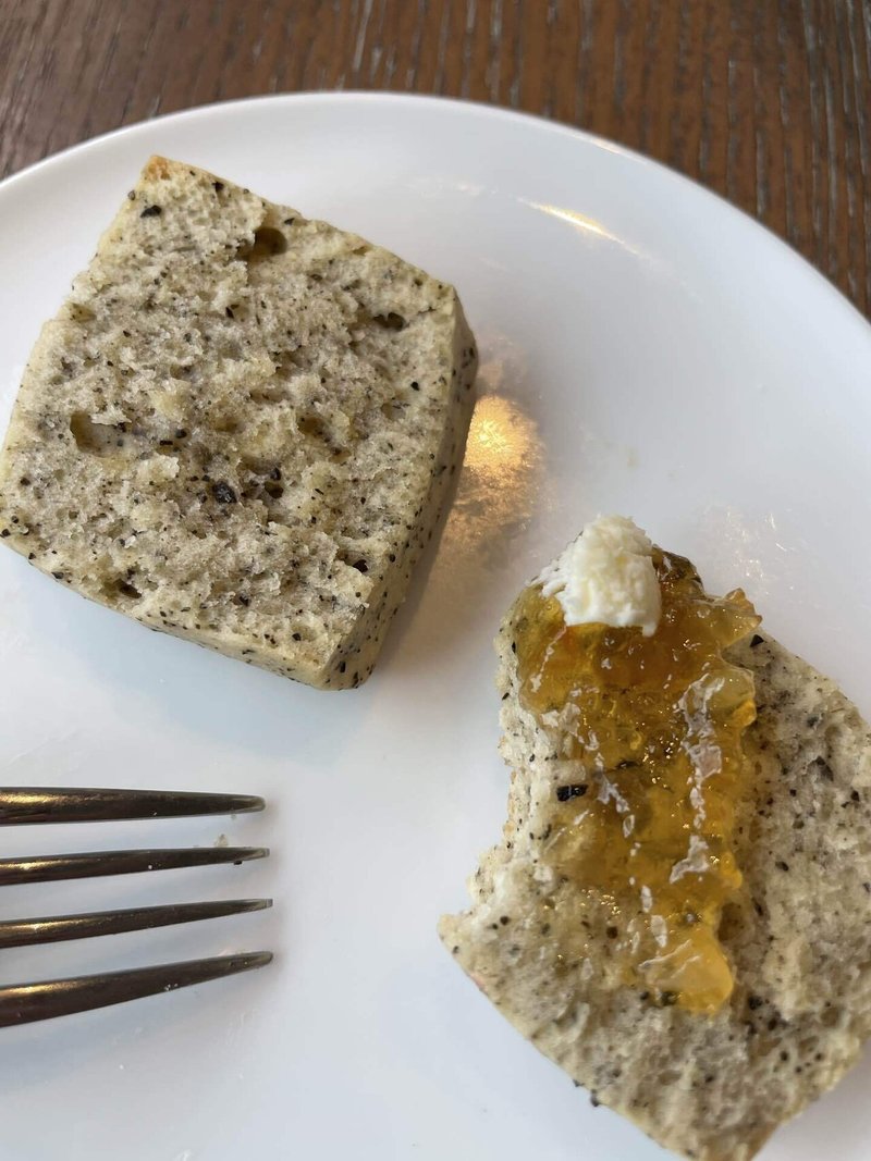 【宿泊記】至れり尽くせりのクラブラウンジ〜インターコンチネンタル横浜Pier8〜｜TOMOMO