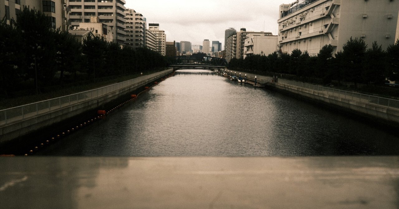 これは「土曜に捨てる箱」です。｜Takuya Kodama