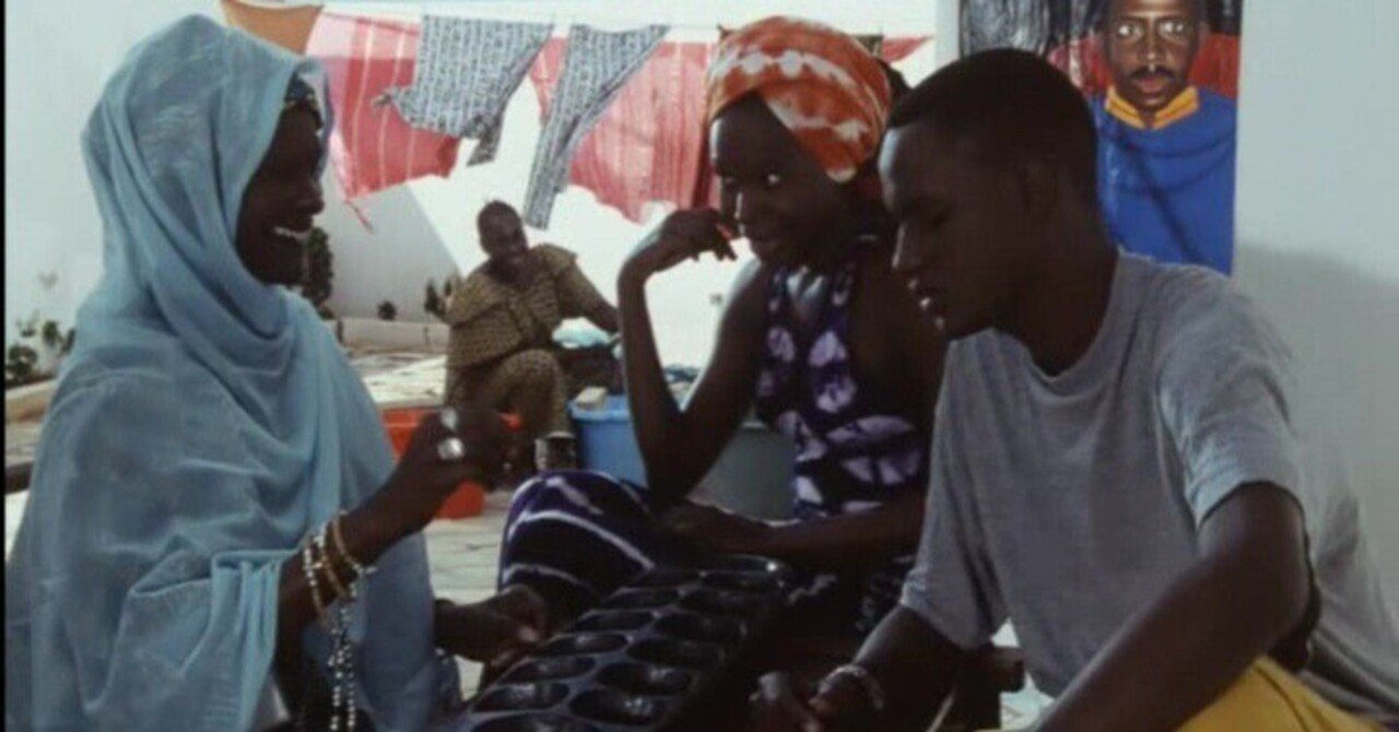 センベーヌ・ウスマン『Faat Kiné』セネガル、ある自由な女性についての物語｜KnightsofOdessa