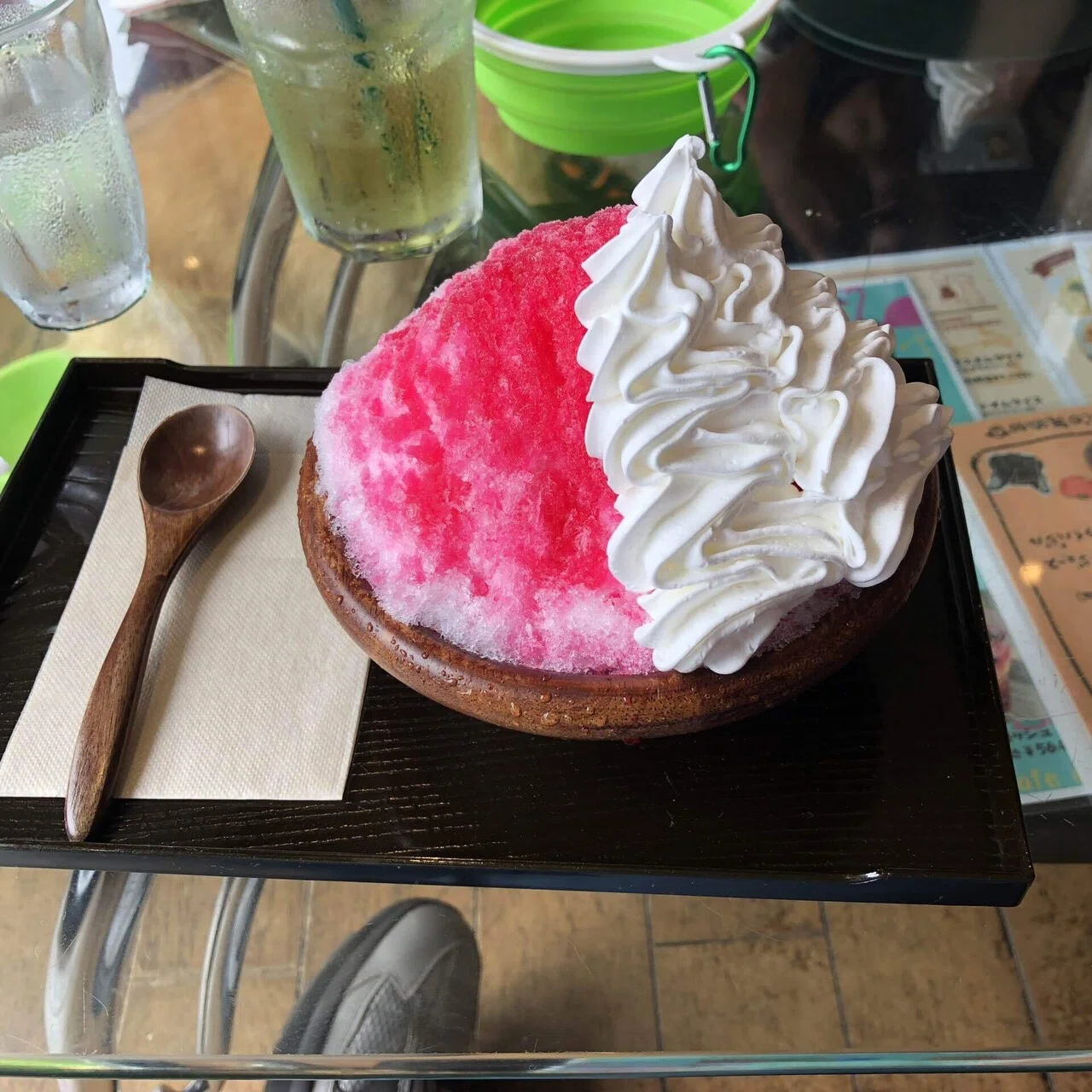 今日はドッグカフェDOCCAへ行くついでに所沢航空公園ヘお散歩！｜トナキコ