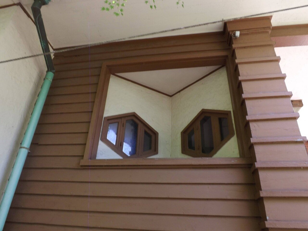 【洋館グルメ】旧里見弴邸[西御門サローネ]（鎌倉市）｜べるつく