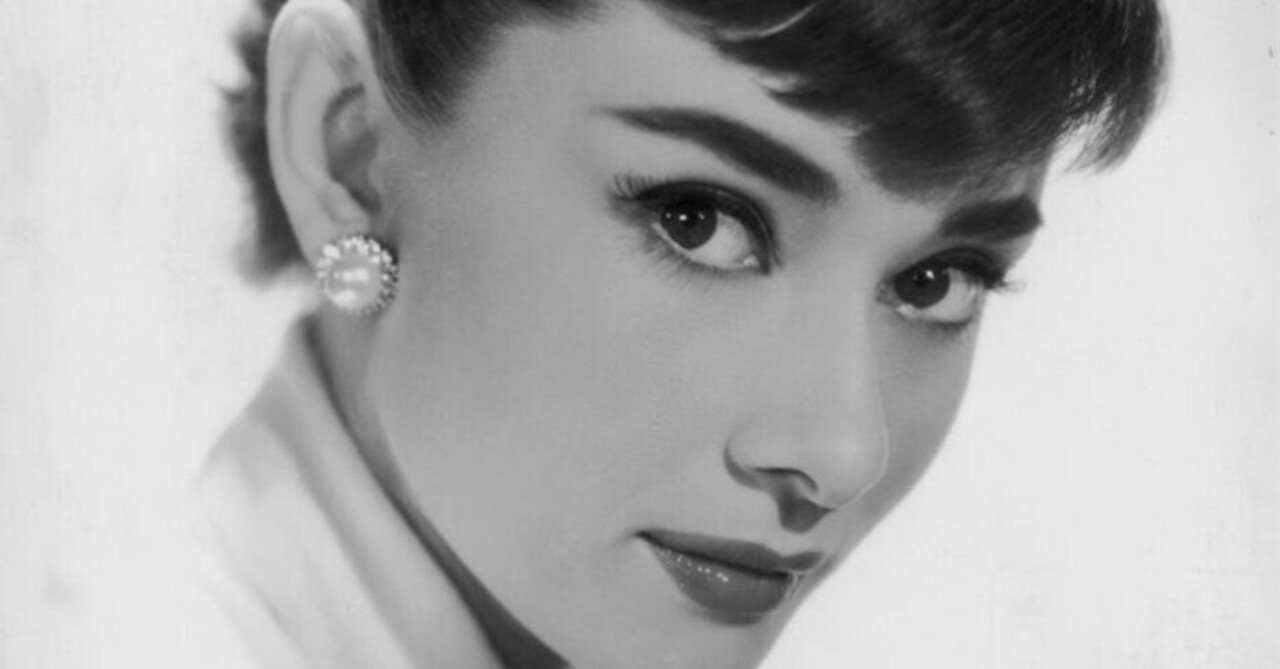 閑話休題箸休め🍵😌エッフェル塔に浮かぶサッカー⚽😱💦。。🥺💘｜madamhiroko