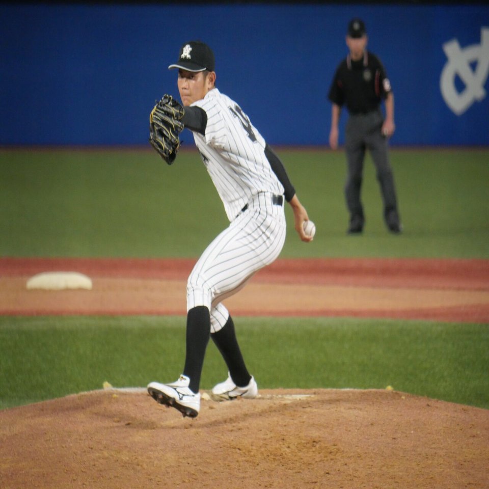 最速151キロ…亜細亜大のエース、青山美夏人がスカウト陣に猛アピール！熱視線を送った4球団とは…!?｜プロアマ野球研究所（PABB‐lab）