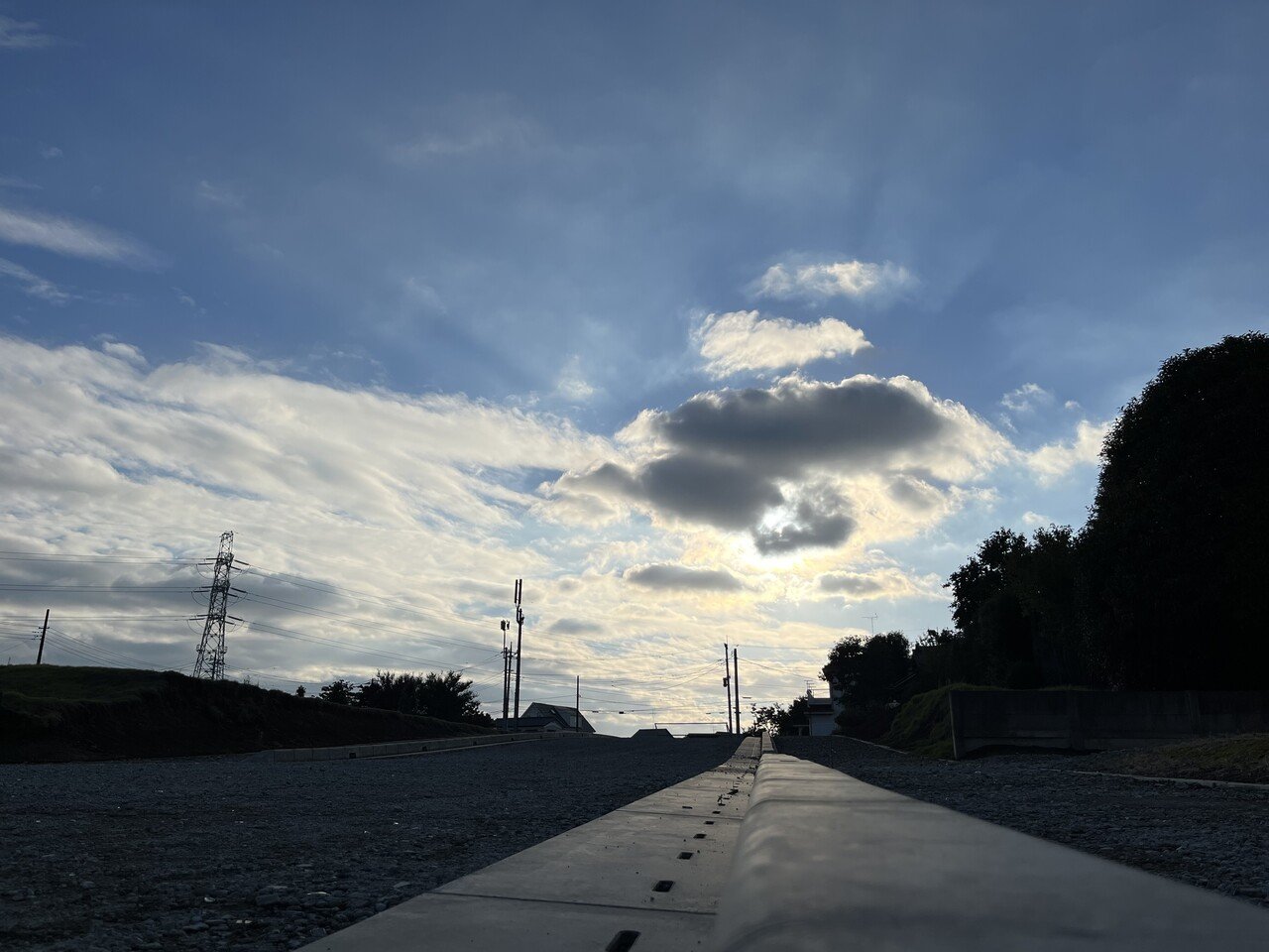 なにかが生まれそうな空｜Ryosuke Matsusima