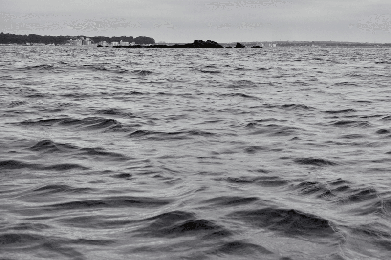 近所の無人島へ｜kuno_yasuhiro