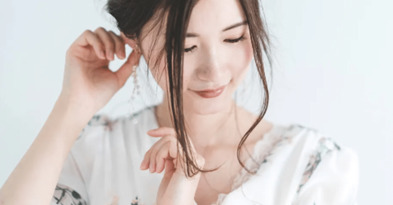 ボリューミーなまつげ｜dgnfj