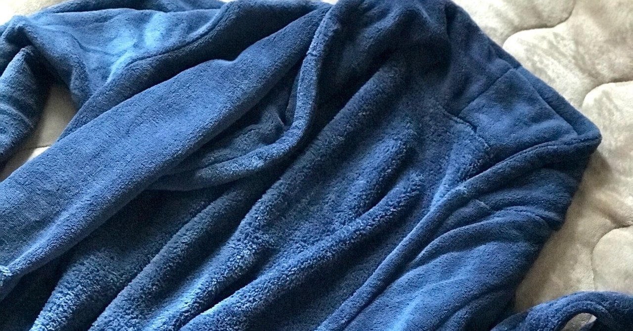 袖つきガウンをご用意しました｜Yoshie / Petit Lapin