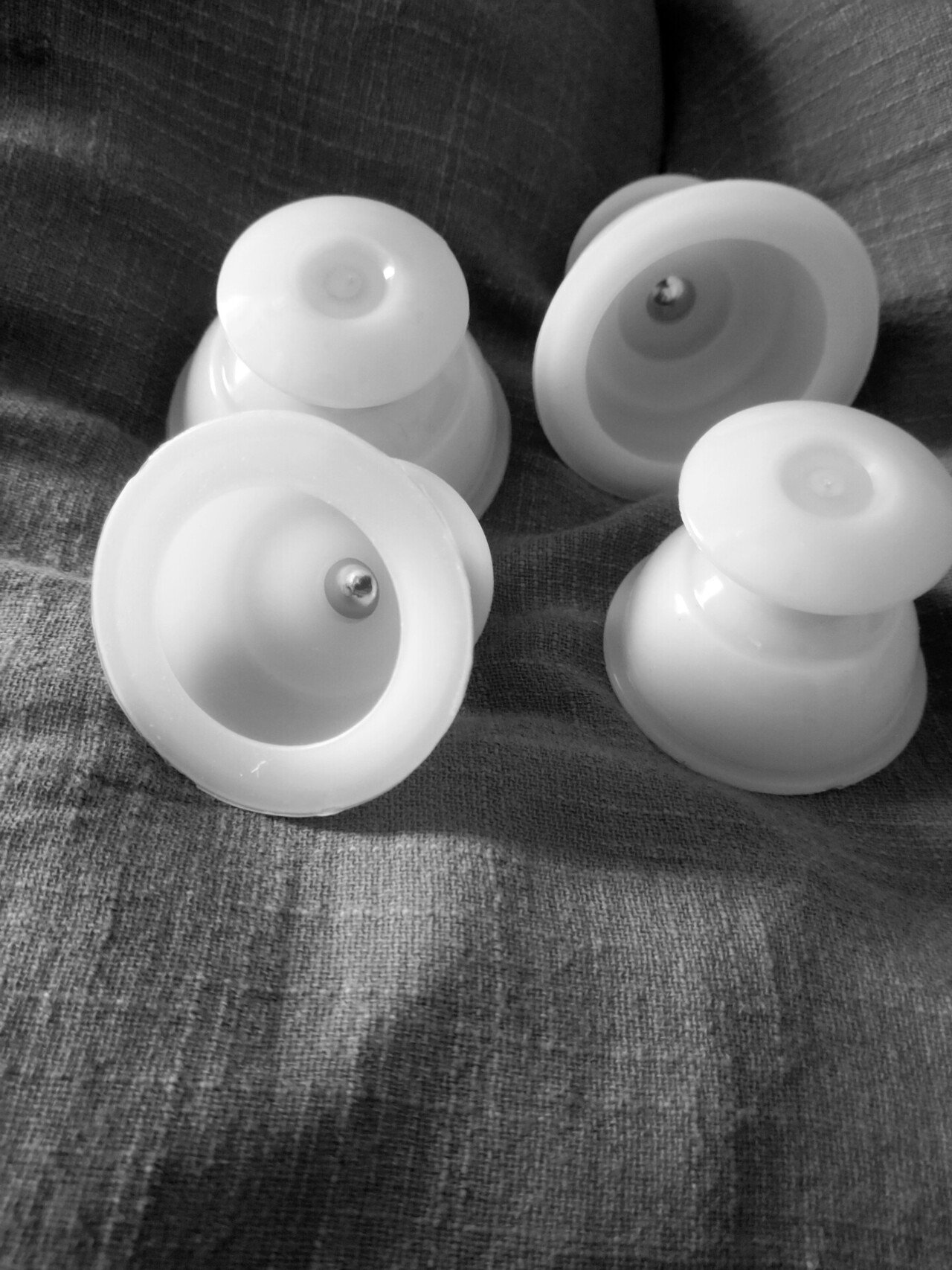 頂いたのは、持ち歩けるどこでもセルフカッピング（吸玉）吸玉は小学生の時にばぁ様宅に来てた鍼灸師さんに血抜き吸玉はしてもらって、楽になってた ...