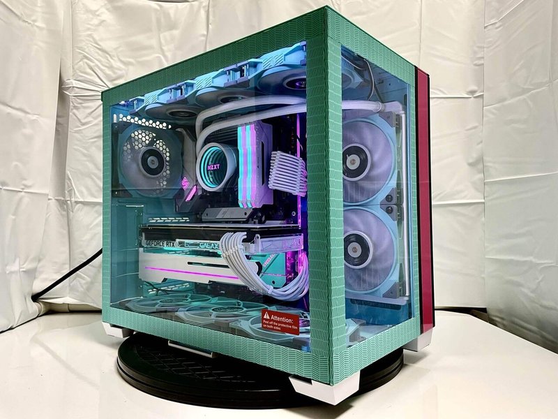 Lian Li O11 DYNAMIC MINI Turquoise × Pink × Black「VOCALOID ...