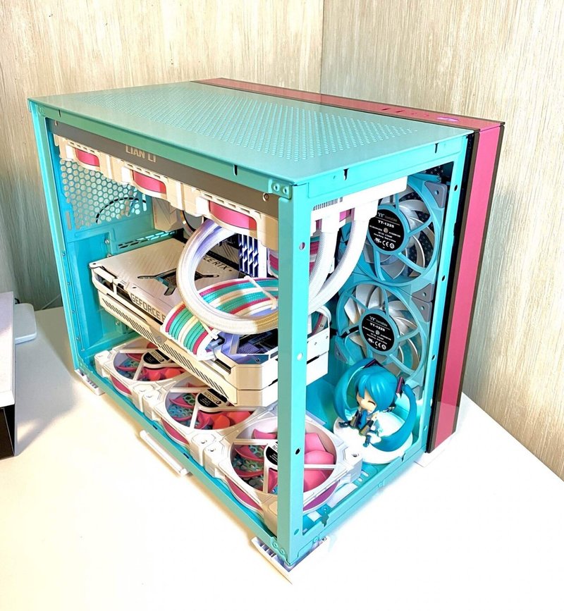 Lian Li O11 DYNAMIC MINI Turquoise × Pink × Black「VOCALOID ...