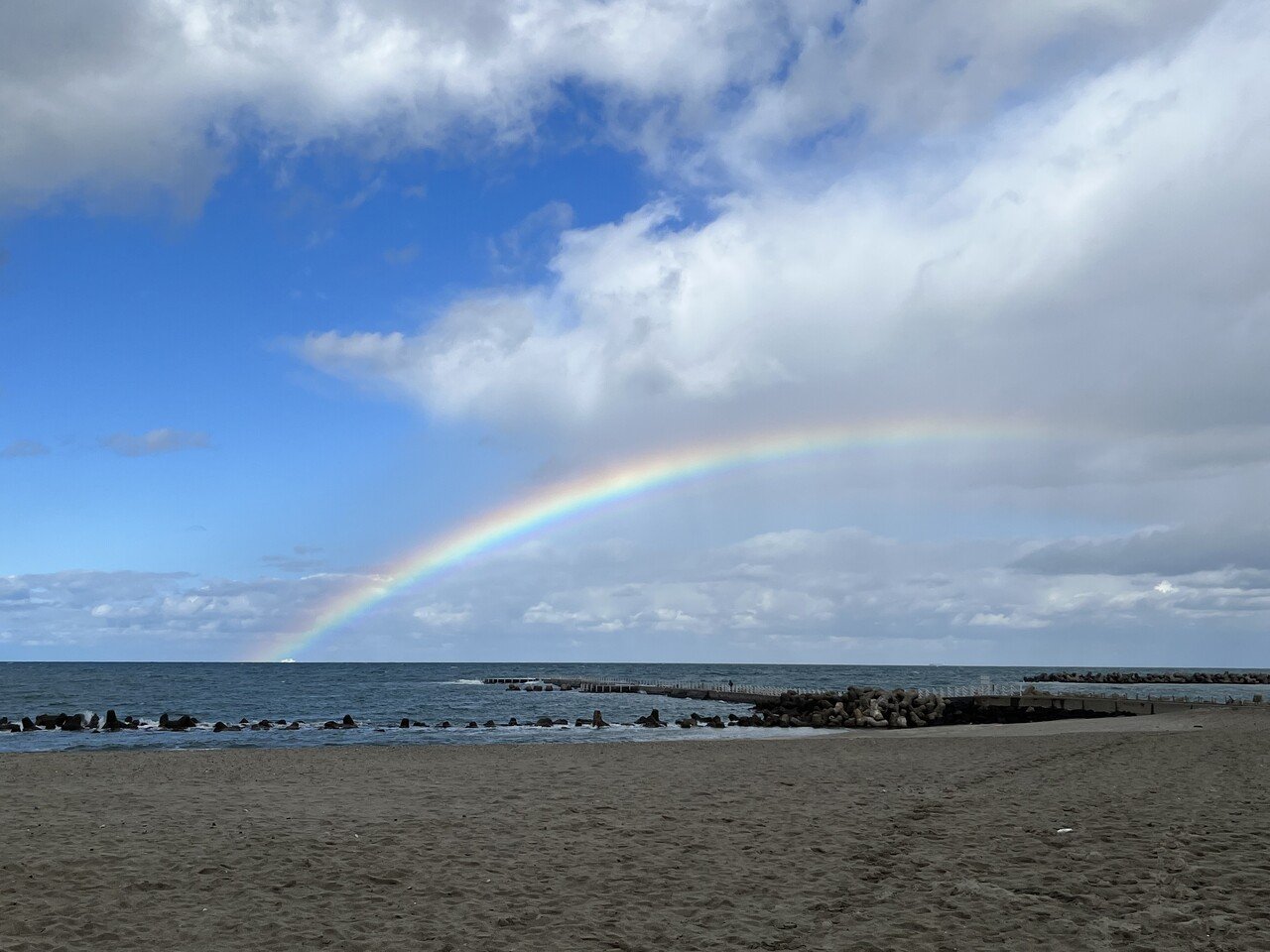 『おはようnote☀️ 』 おはよう御座います😊 今日も始まりましたね🍁 もうすぐ12月☘️ 今日も気をつけて、 いってらっしゃい😊｜Ryosuke Matsusima