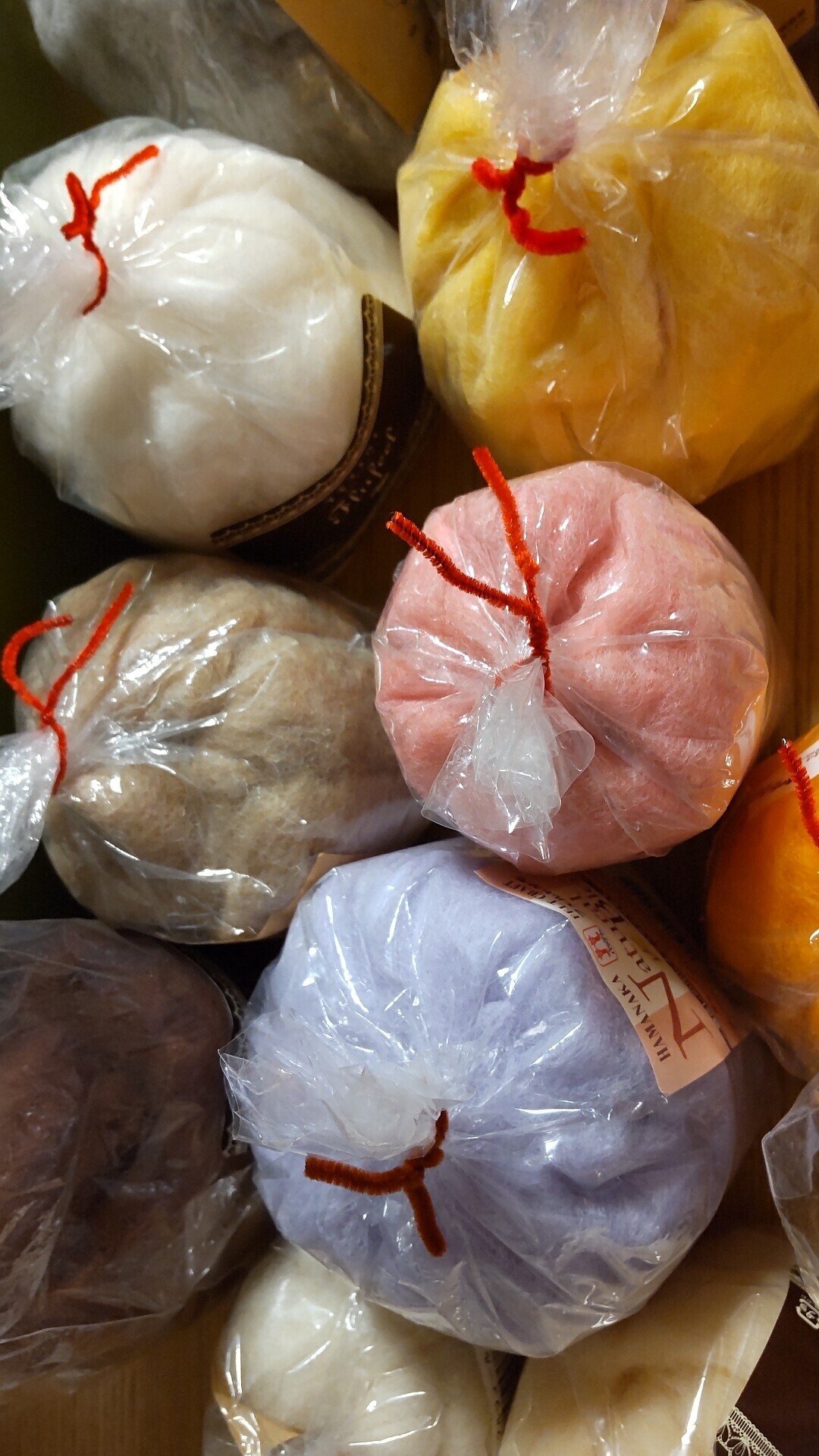 何色にしようかな☺️💓 ================================ 今週も、こっそり返歌開催中〜☕ https://note.com/ws85/n ...