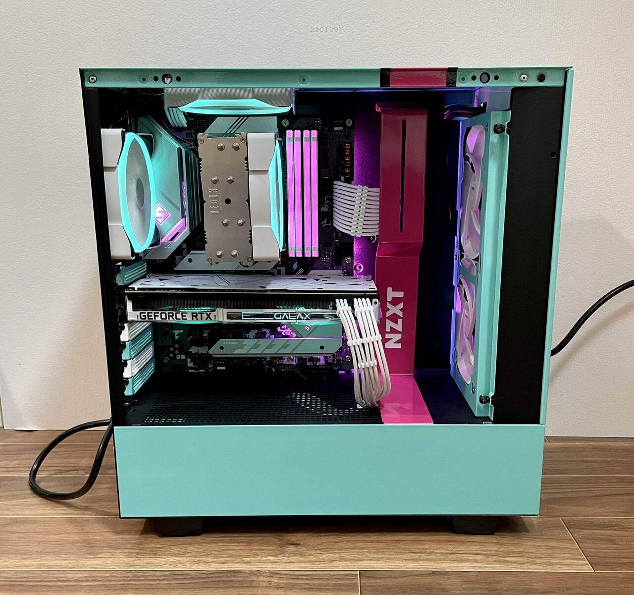 Grey ghost ccc Collection】塗装したPCケース&制作したPC Grey ghost ccc Collection】塗装したPCケース&制作したPC