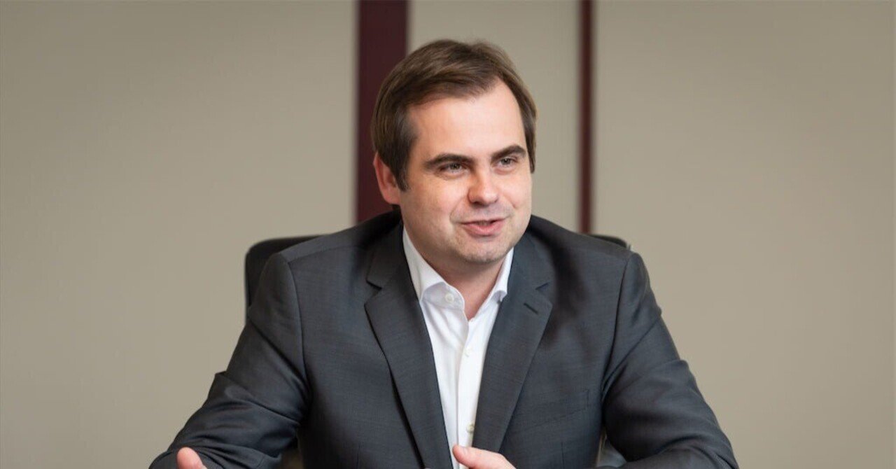 機械翻訳「DeepL」のCEOヤロスワフ・クテロフスキー。｜DigitalCreator