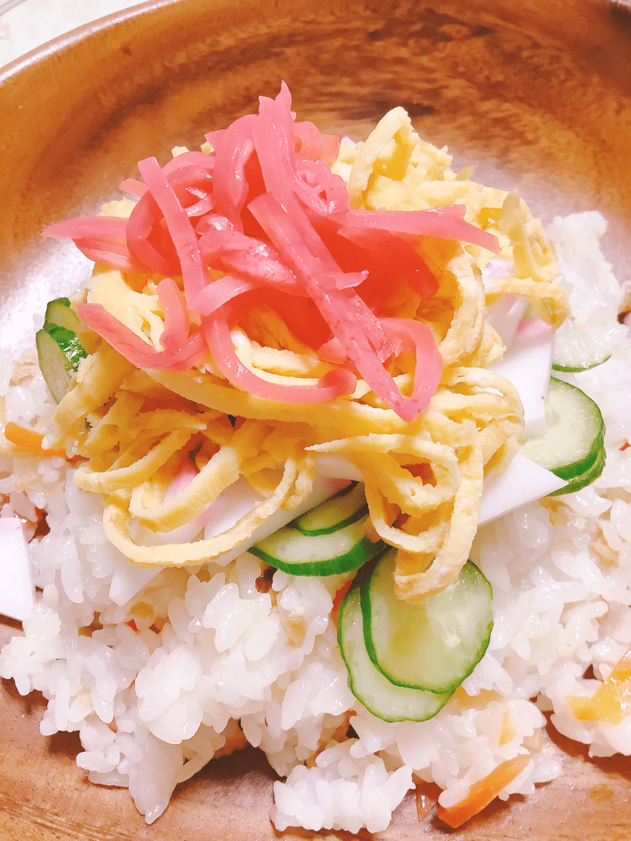 今年、初川柳詠みたいと思います。 「 初頭痛 ヨレヨレわたしも 可愛いぞ🫣 」 ヨレヨレだろうが、ふらふらだろうが、ヘロヘロだろうが、 🪞鏡みて自分褒め ️🫣 誰も褒めなきゃ自分で褒める🥳 ...