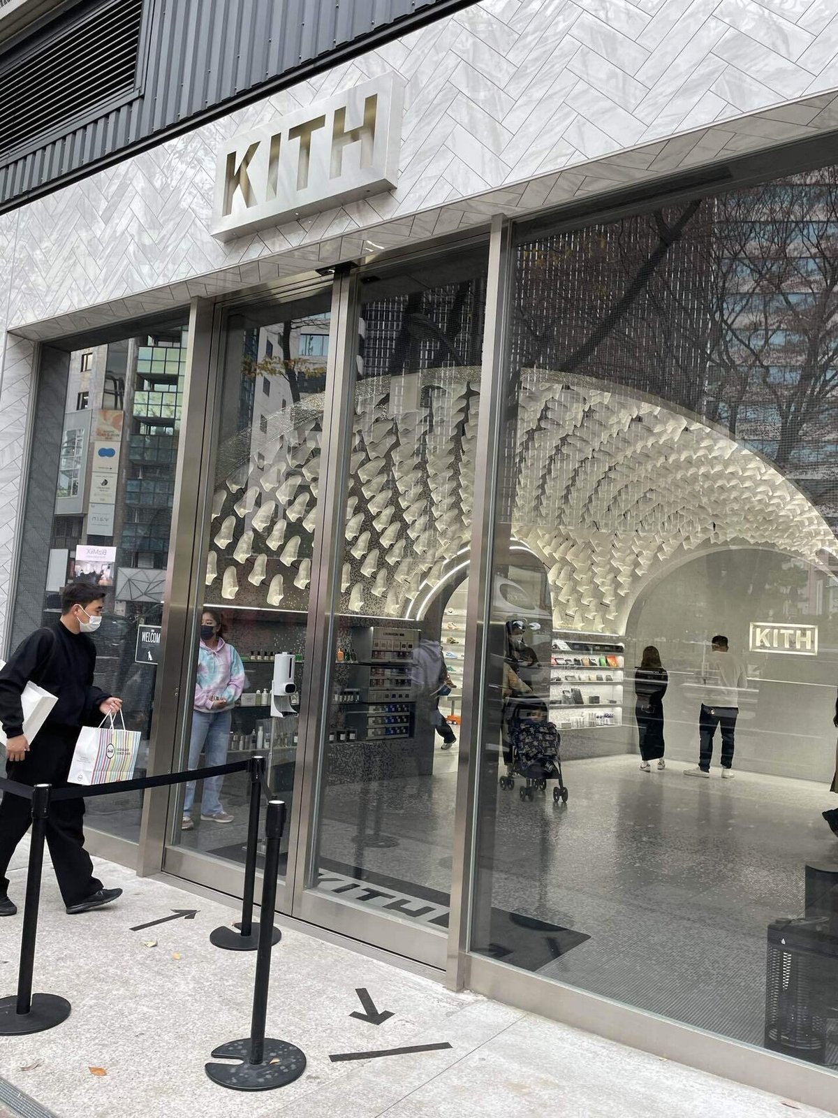 KITHの買い方！オンラインの発売日は？｜jirokichi