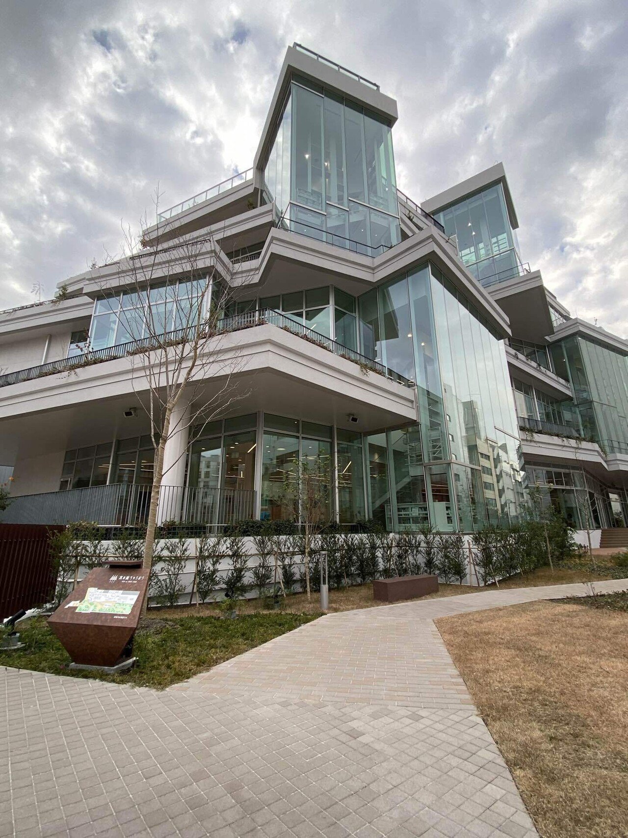 東京建築巡り〜今注目の本の森ちゅうおう ｜東京の建築&アート巡りオタク@tanrock｜note