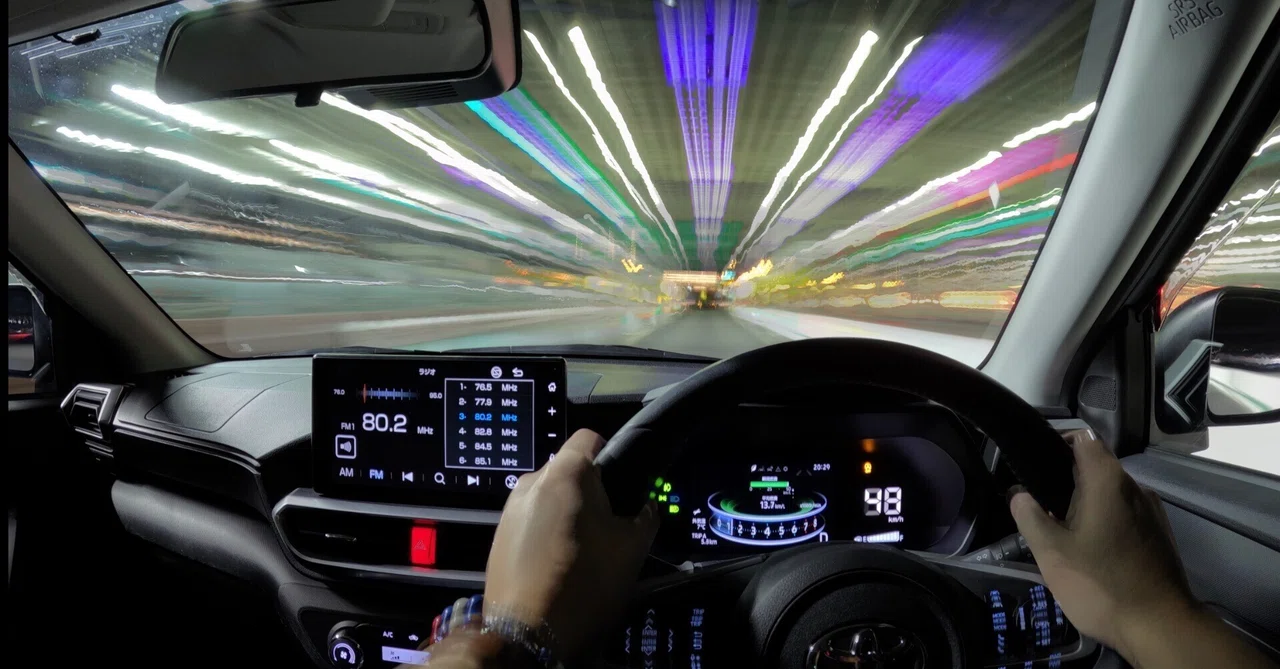 LightTrails Driving POV｜ナックルヘッド / GoPro®︎ Official Family Member