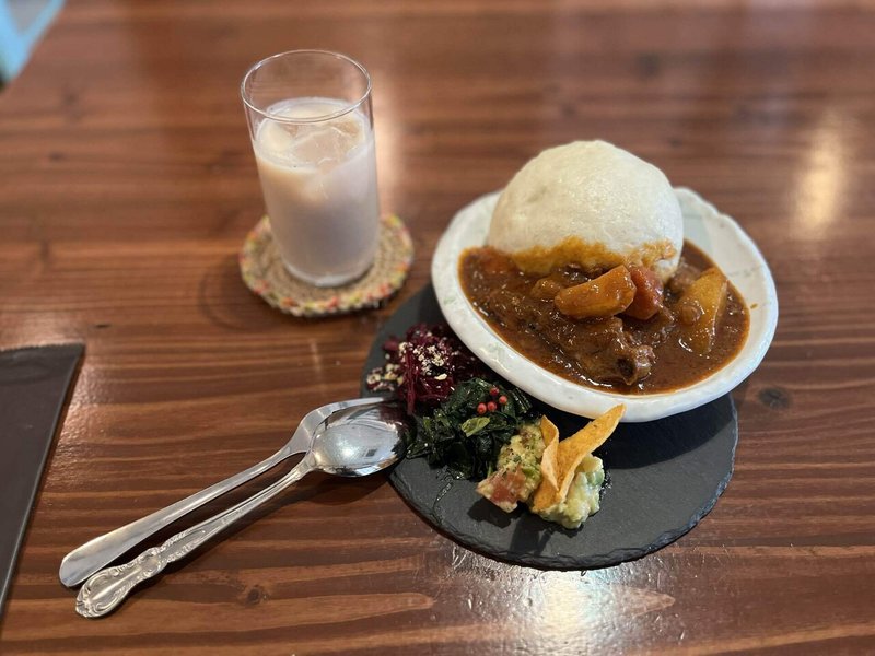 東大阪でマリ料理を味わう。｜てーはやてぃ