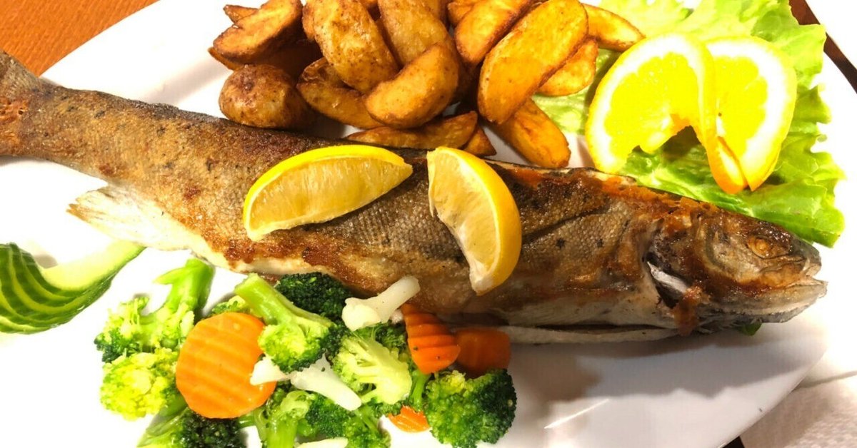 オフリド（北マケドニア）の食事は ！？特徴3点を一挙公開！！｜Writerity school