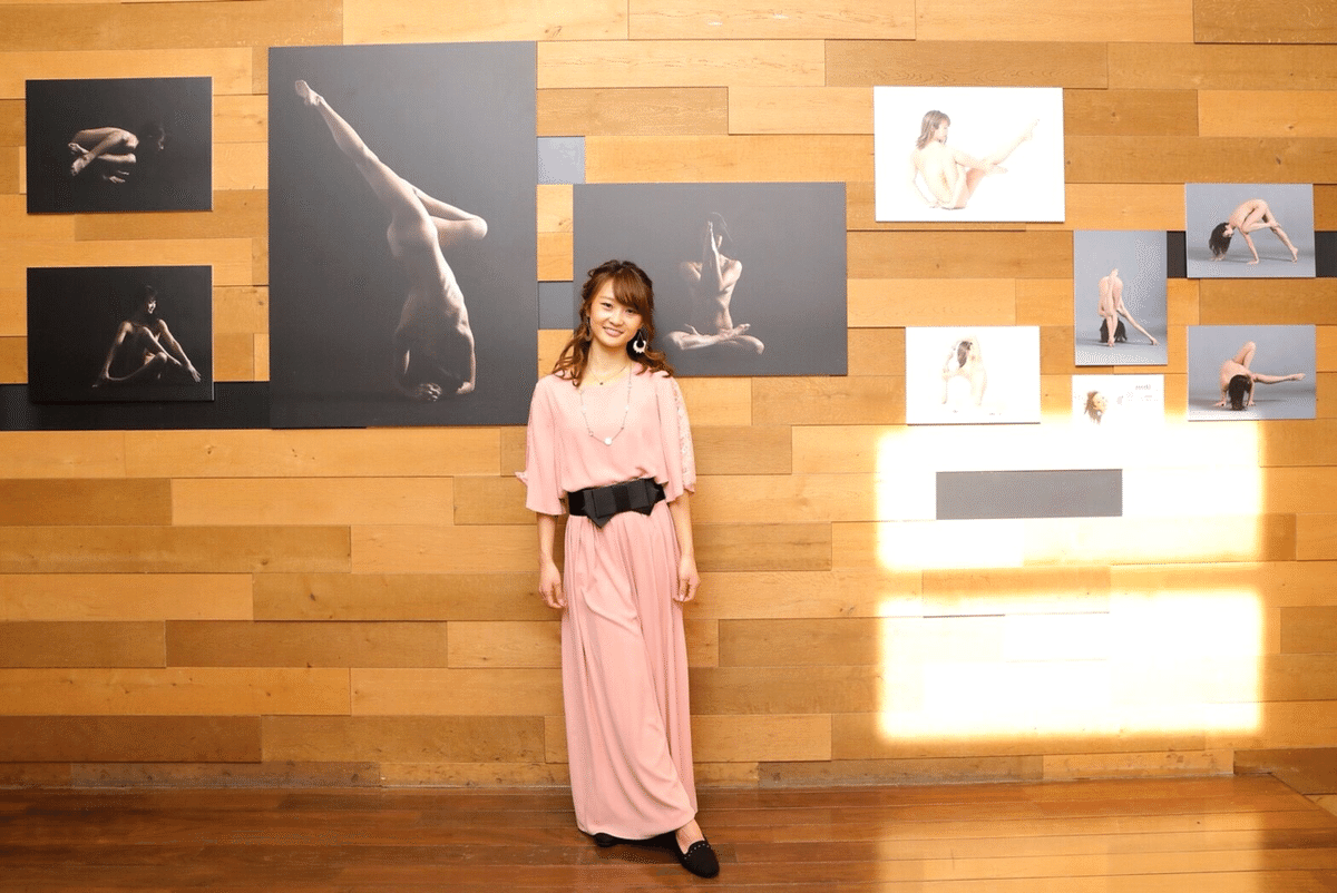 日本人初💎ヌードヨガアーティスト yocchi｜yocchi 🐩 ドッグヨガ＆ドッグホリスティックケアインストラクター