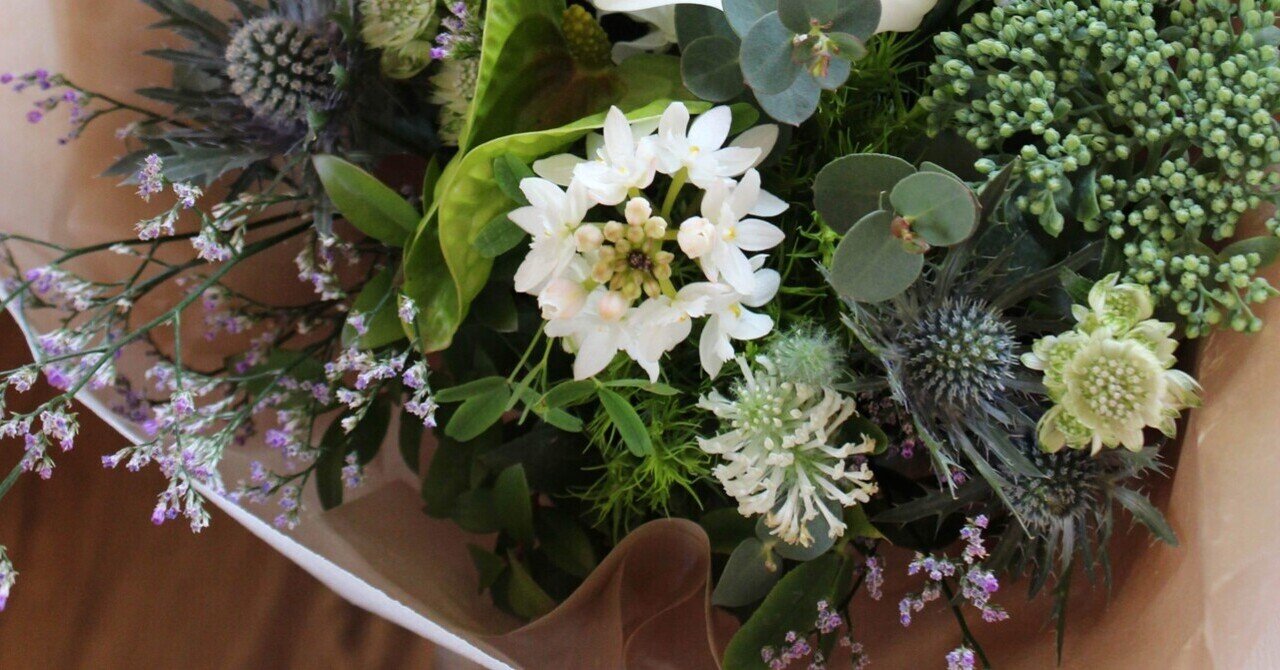 はながすきすぎる 白蓮満開｜花屋KONOHA